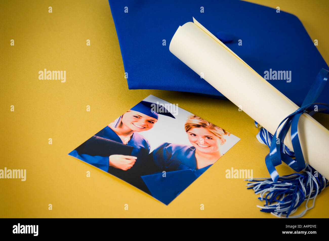 Graduation photo diploma cap and tassel Stock Photo - Alamy