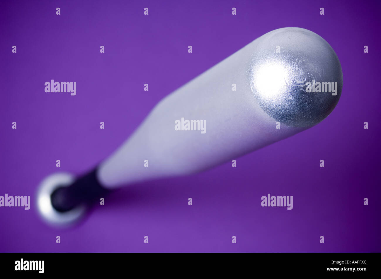 Aluminum bat hi-res stock photography and images - Alamy