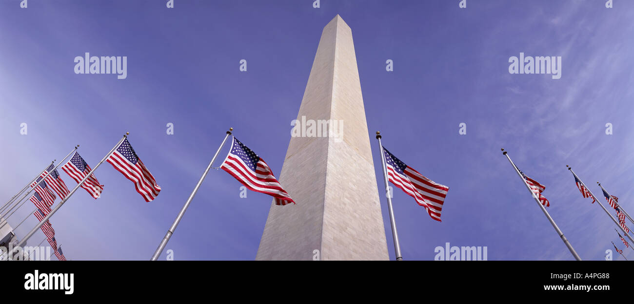 Flags washington monument hi-res stock photography and images - Alamy