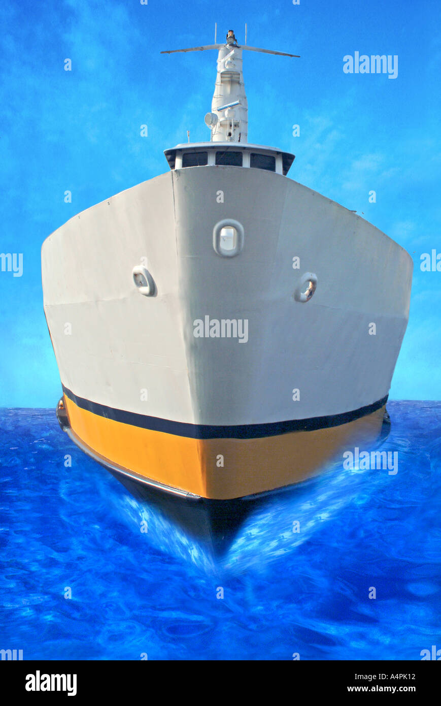 Large cruise ship sleek hi-res stock photography and images - Alamy