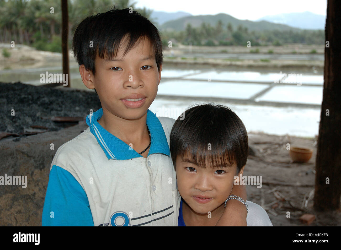 Cute vietnamese boys hi-res stock photography and images - Alamy