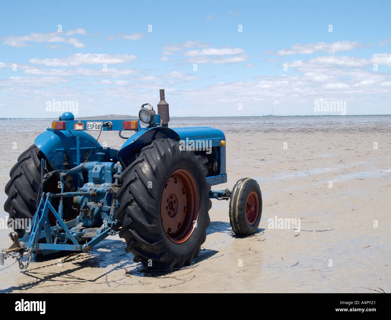 Open sea tractors hi-res stock photography and images - Alamy
