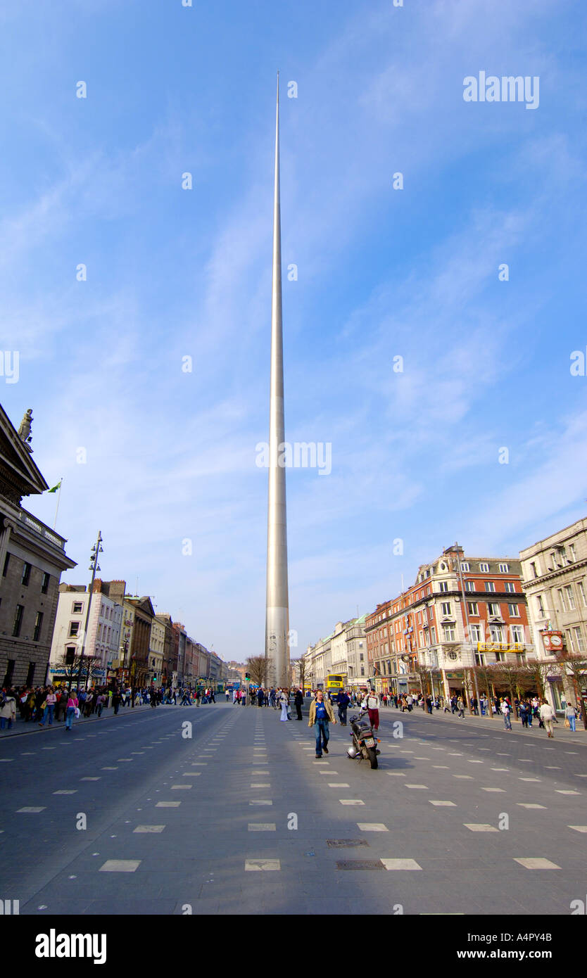 Dublin Spire designed by architect Ian Ritchie Stock Photo - Alamy