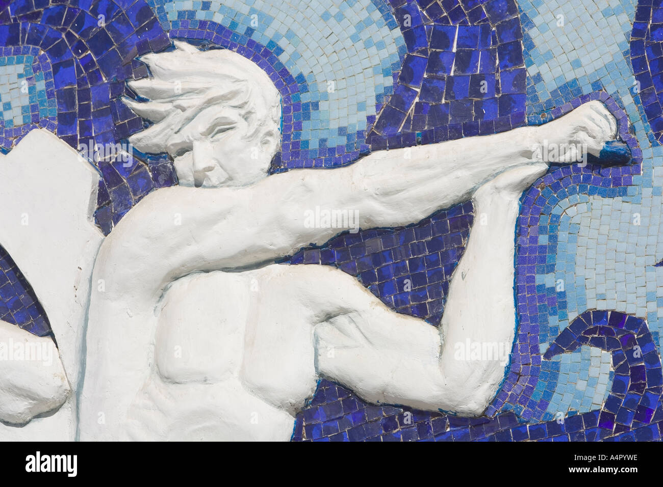 Carved human figure hi-res stock photography and images - Alamy