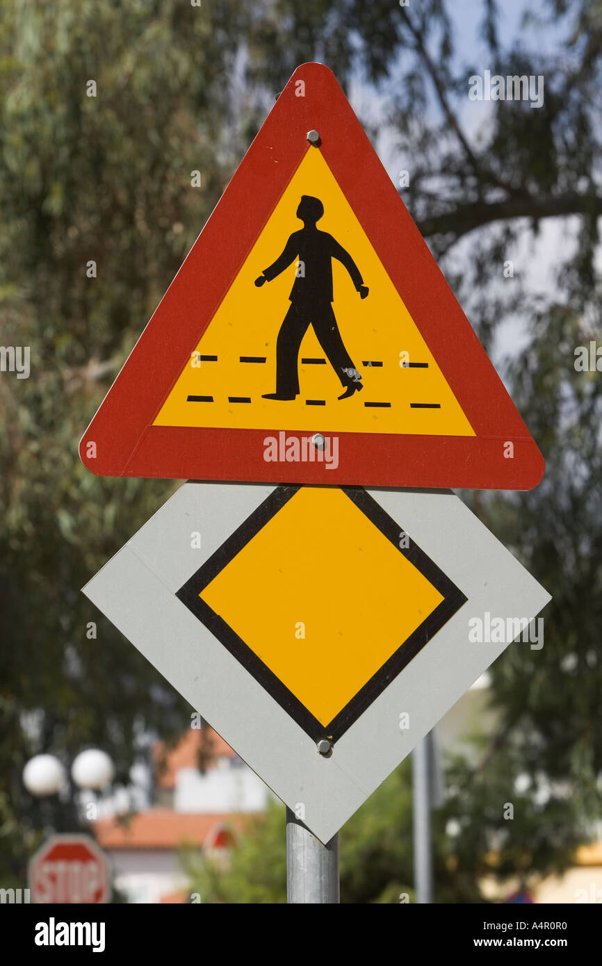 Close up of a road sign Stock Photo - Alamy
