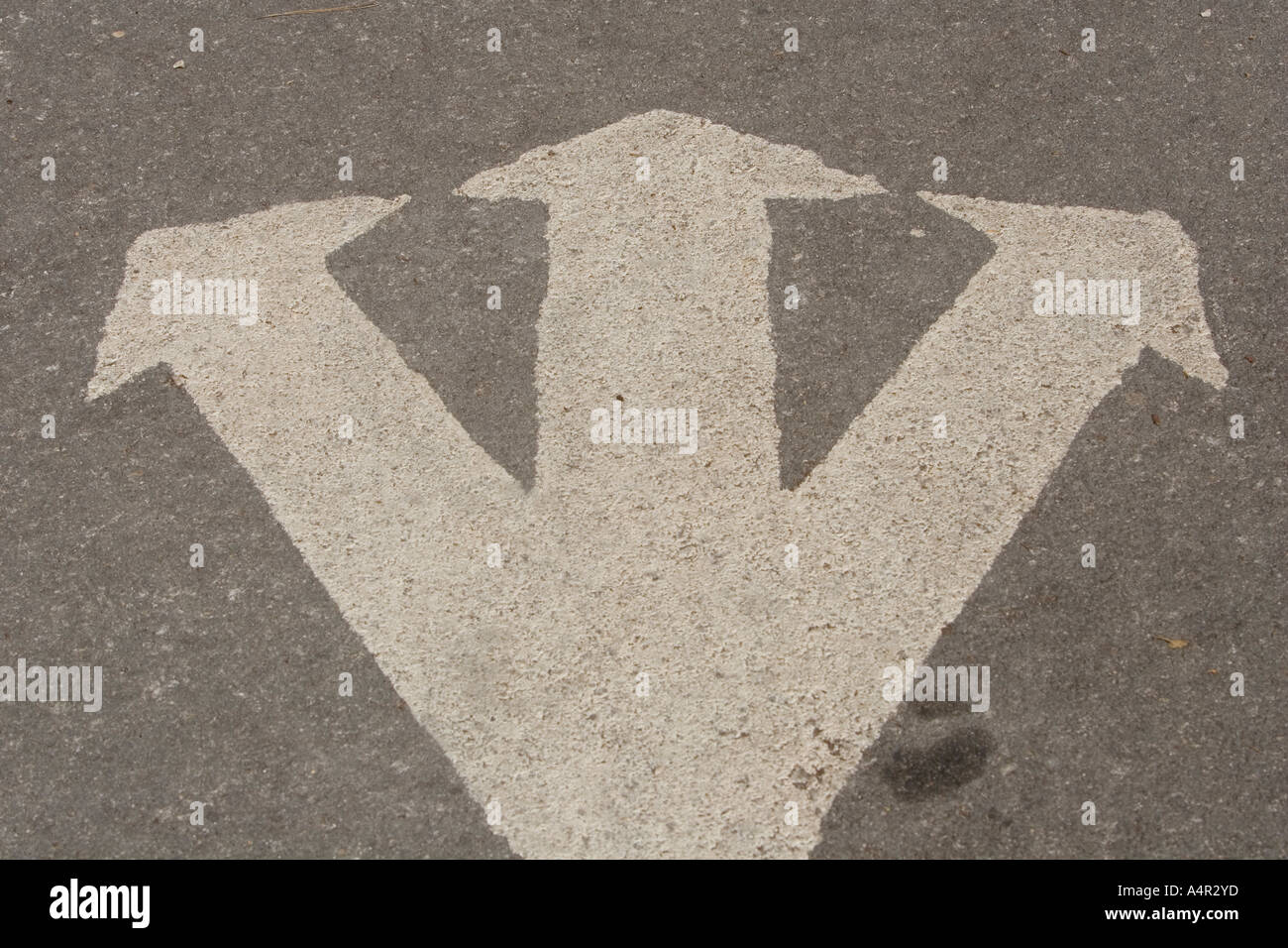 Merging road sign hi-res stock photography and images - Alamy