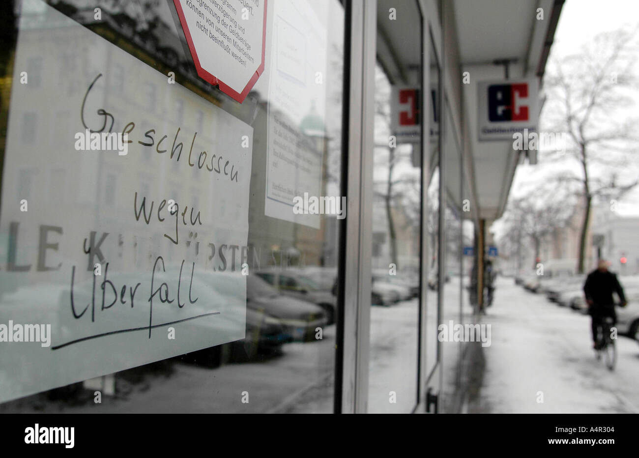 Bank robbery scene hi-res stock photography and images - Alamy