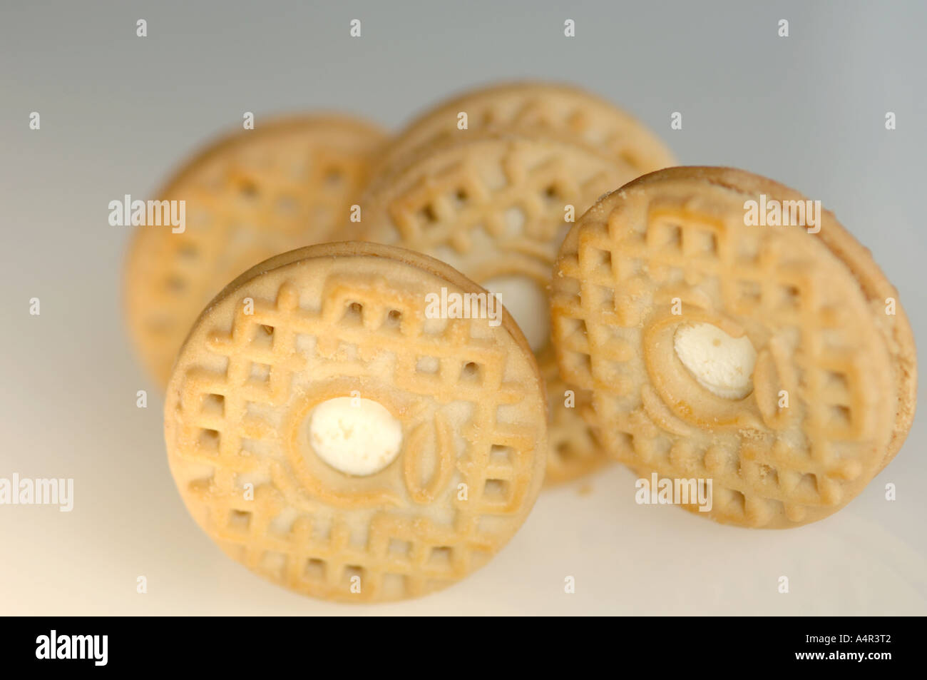 Crunch cream biscuits hi-res stock photography and images - Alamy