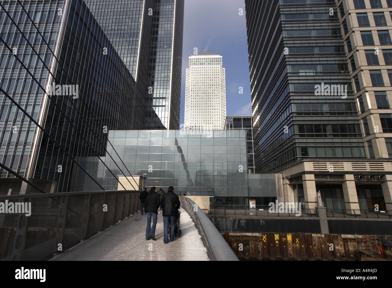 Building docklands travel hi-res stock photography and images - Alamy