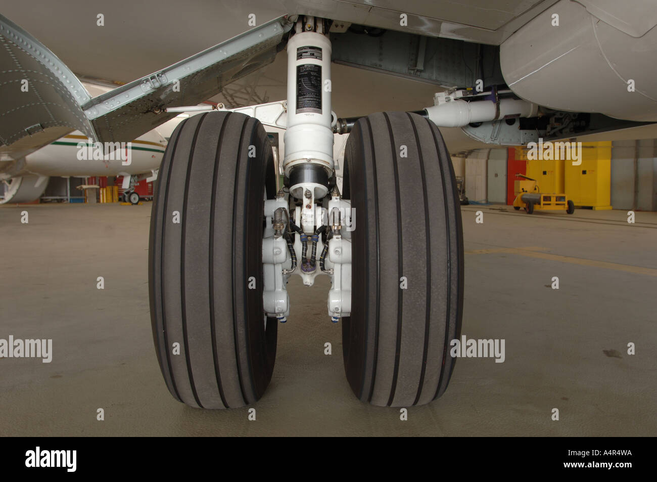 landing gear, wheels of an aircraft Stock Photo - Alamy
