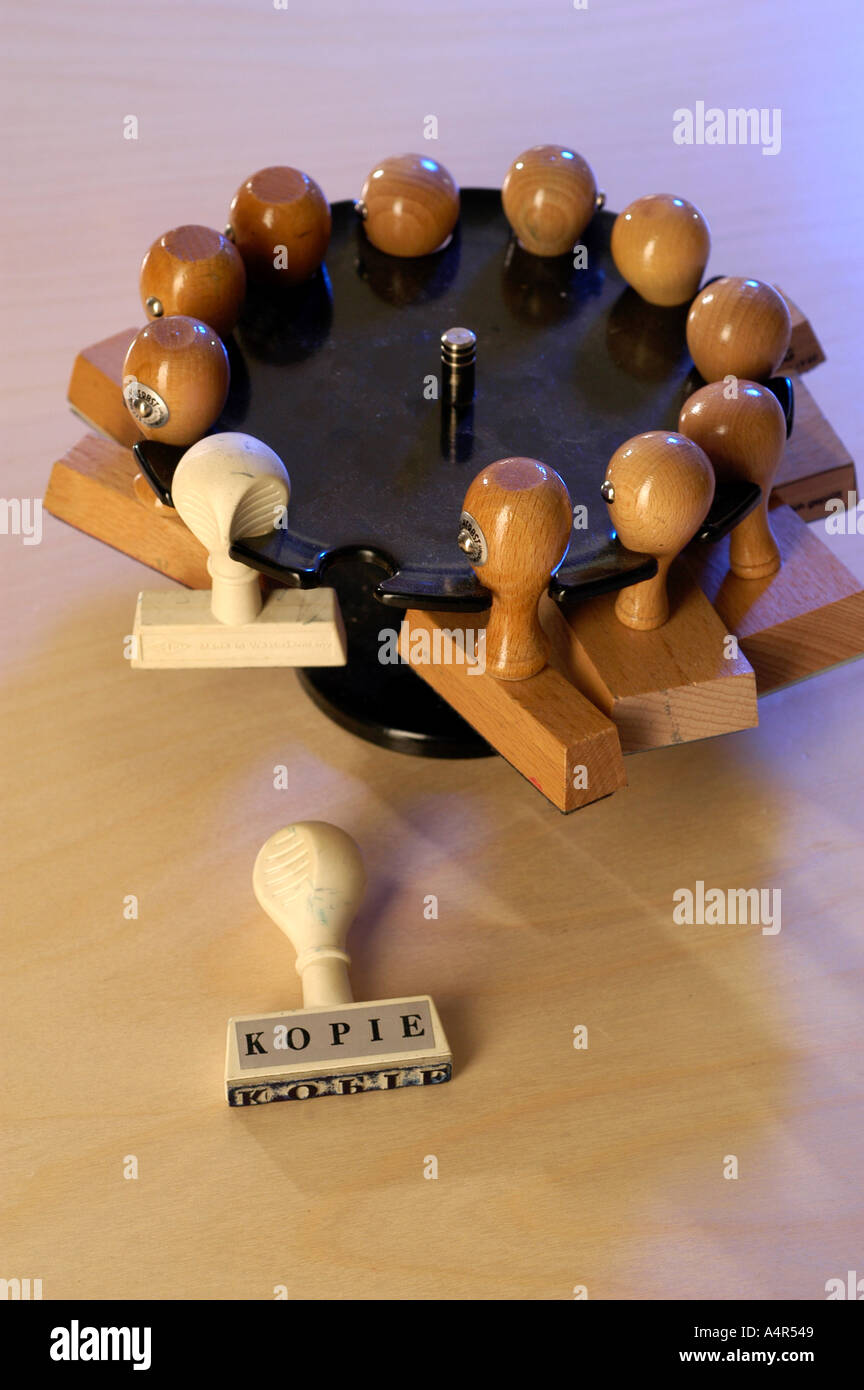 Copying files hi-res stock photography and images - Alamy