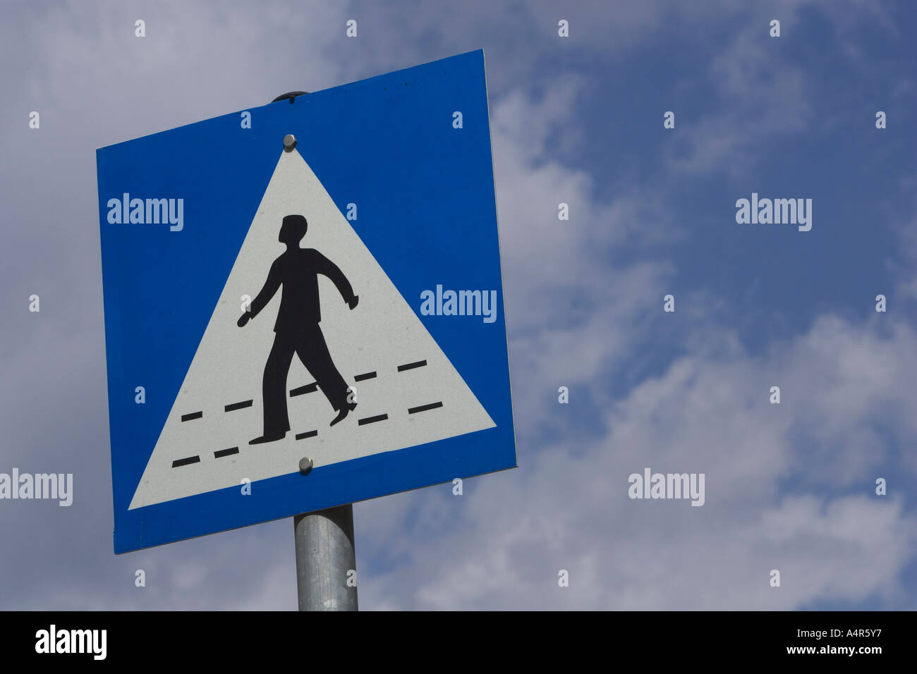 Close up of a pedestrian crossing sign board Stock Photo - Alamy