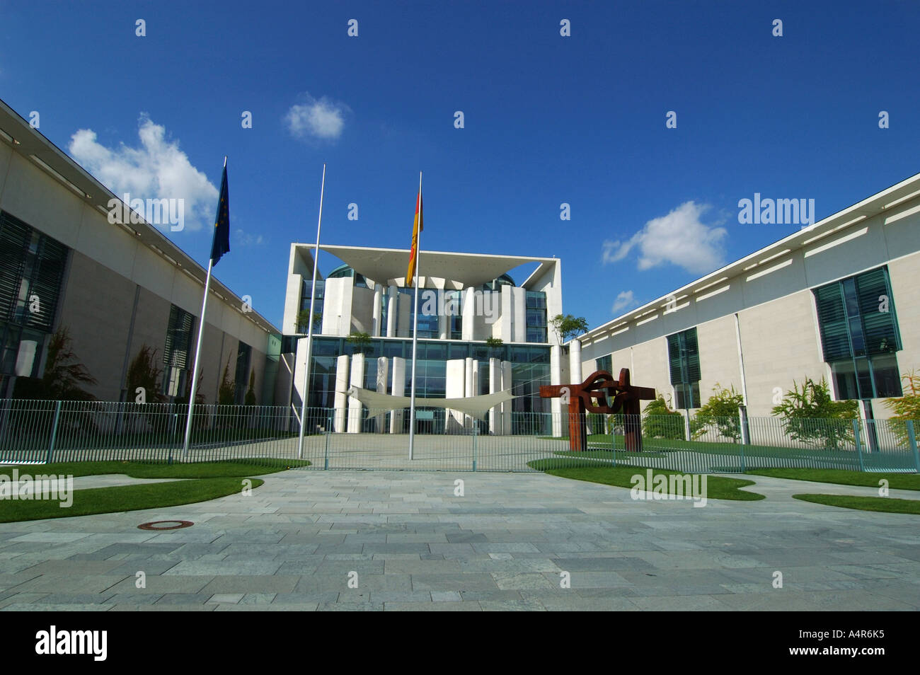 Chancellery berlin hi-res stock photography and images - Alamy