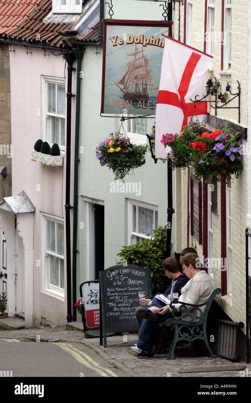 The robin hood public house hi-res stock photography and images - Alamy