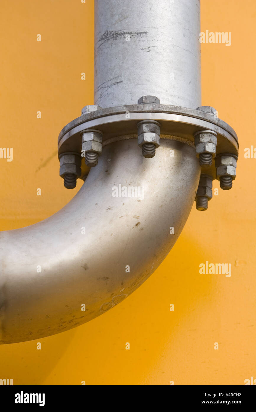 Fixed bolts hi-res stock photography and images - Alamy