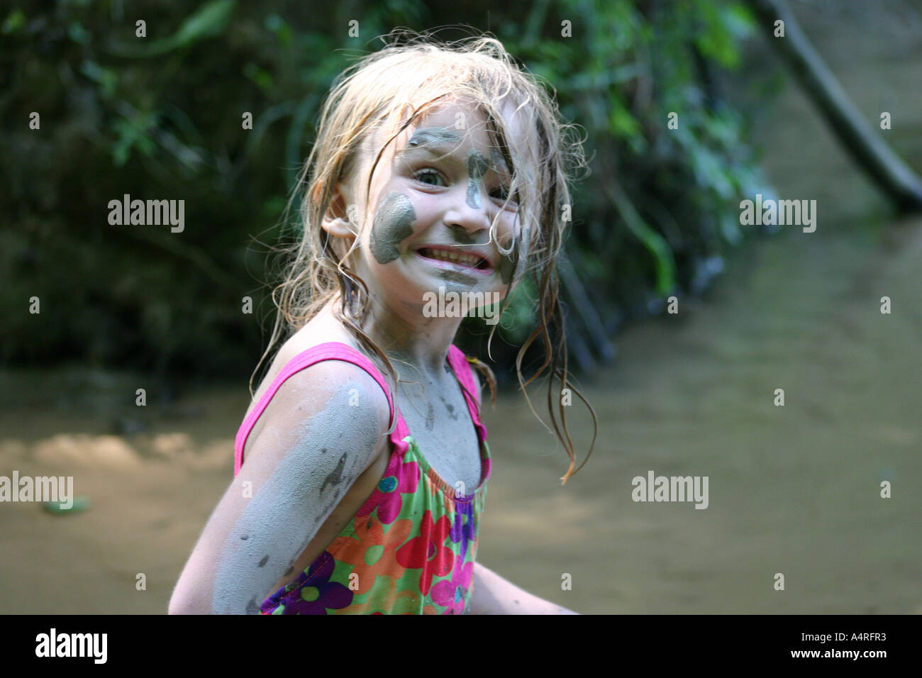 Girl muddy face cute hi-res stock photography and images - Alamy