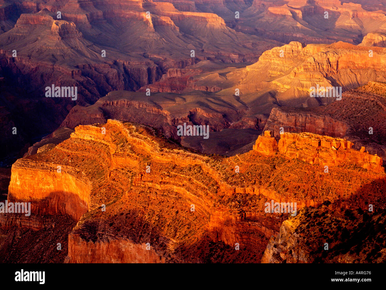 view from Hopi Point on the south rim of the Grand Canyon in Grand ...