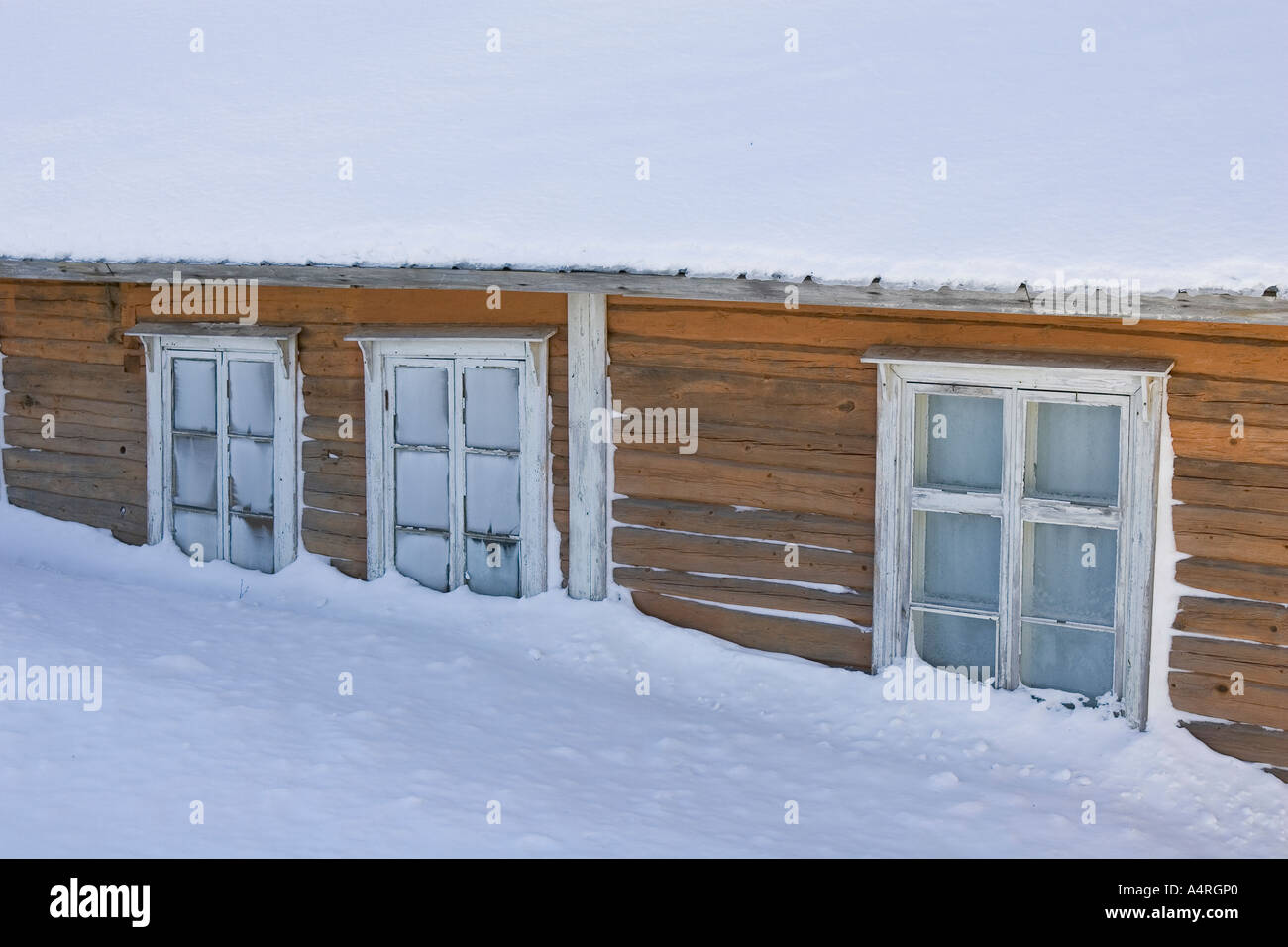 House covered in snow Stock Photo - Alamy