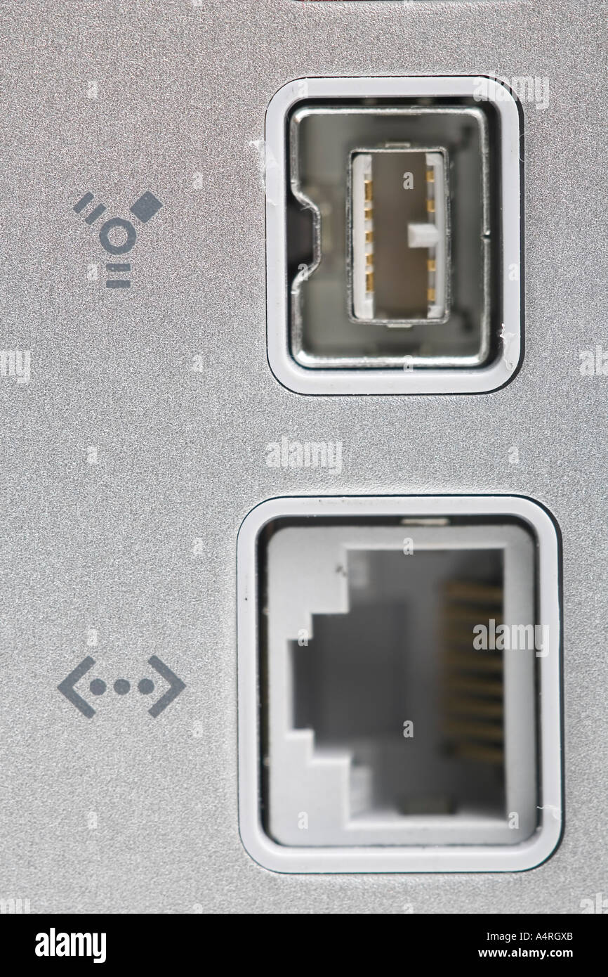 Two sockets hi-res stock photography and images - Alamy