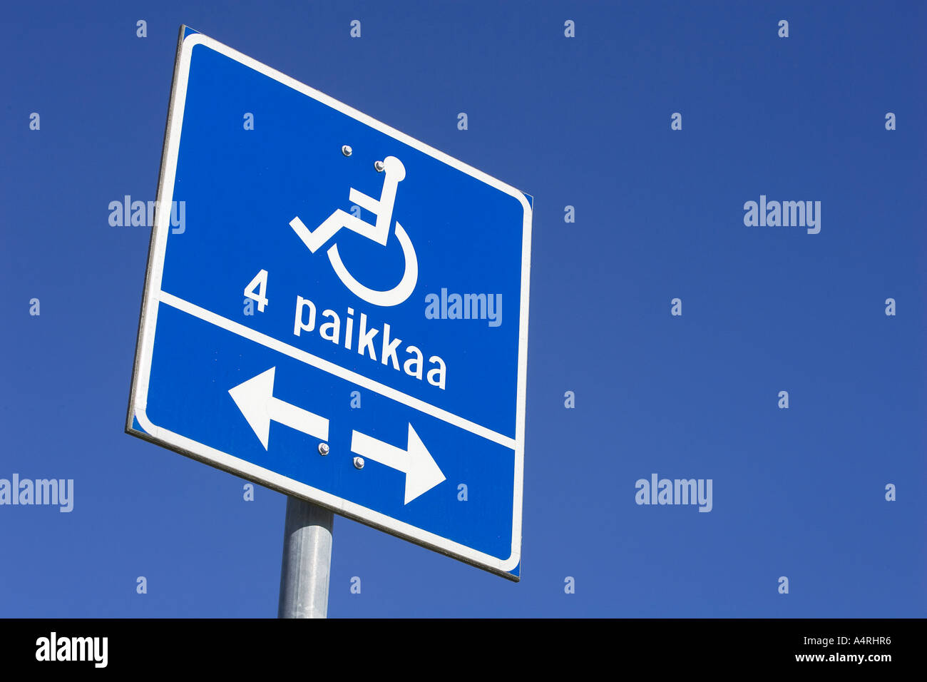 Disabled crossing sign hi-res stock photography and images - Alamy