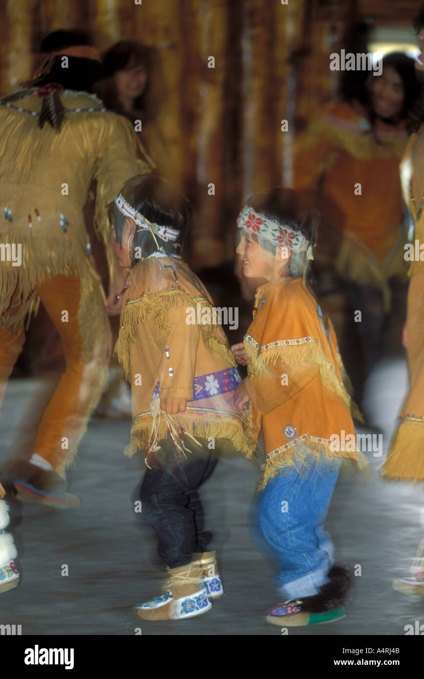 Caribou skin clothing hi-res stock photography and images - Alamy