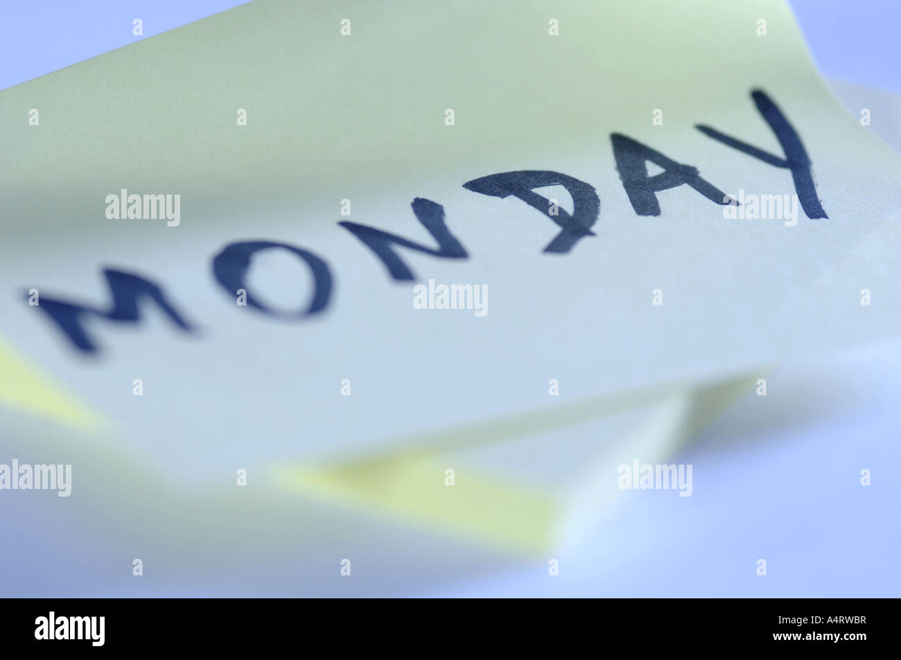 Monday note hi-res stock photography and images - Alamy