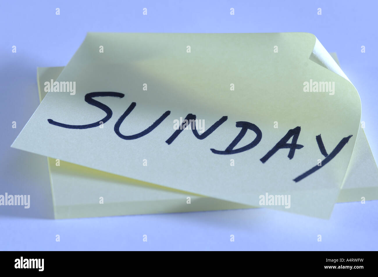weekdays, sunday memo Stock Photo - Alamy