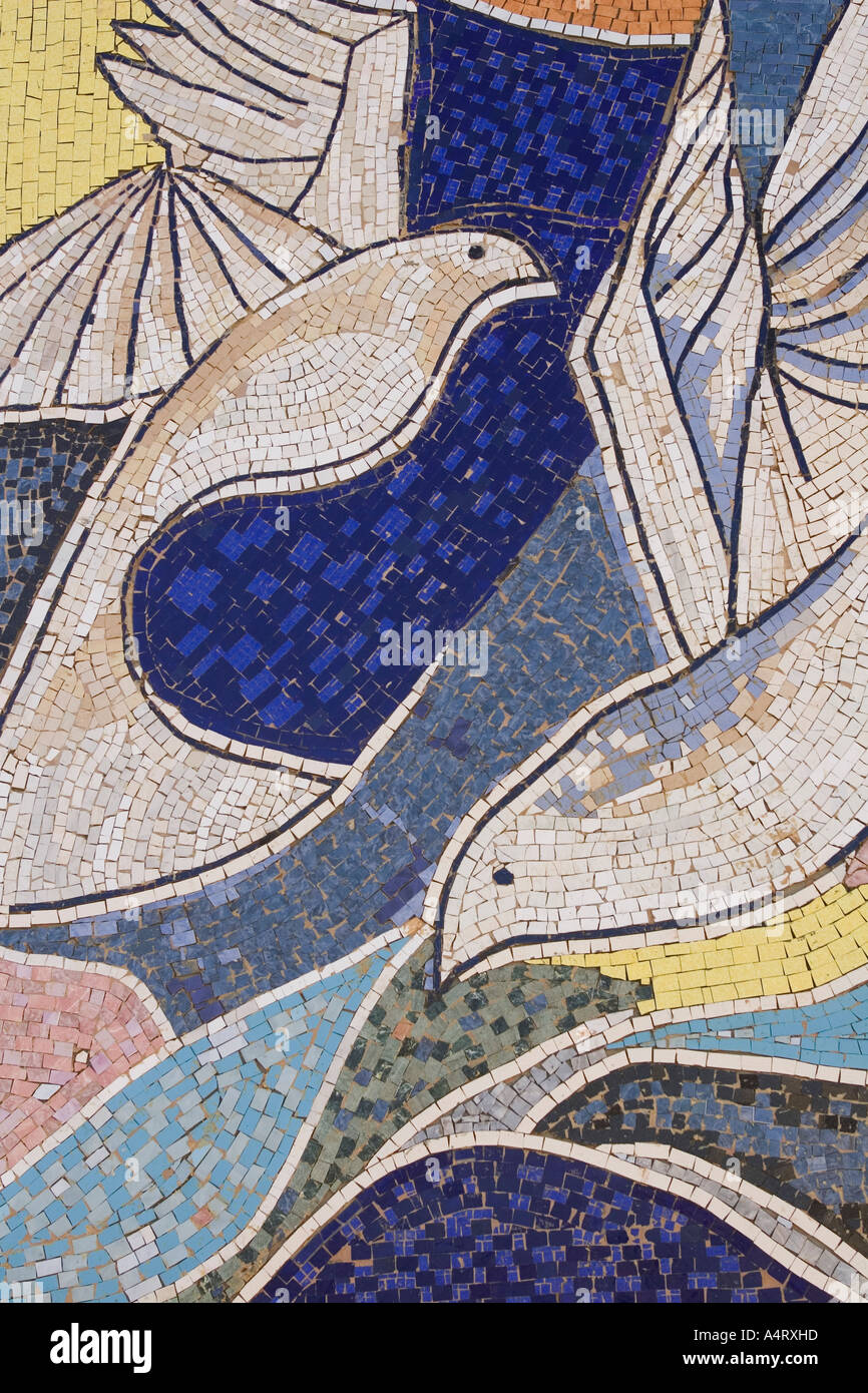 Close up of a mosaic tile design on a wall Stock Photo - Alamy