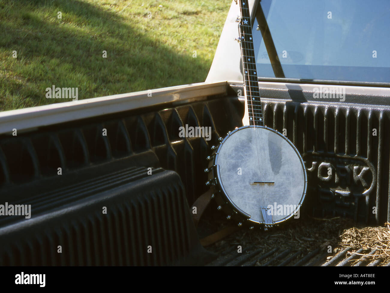 Banjo In Back Of Pick up Truck Stock Photo - Alamy