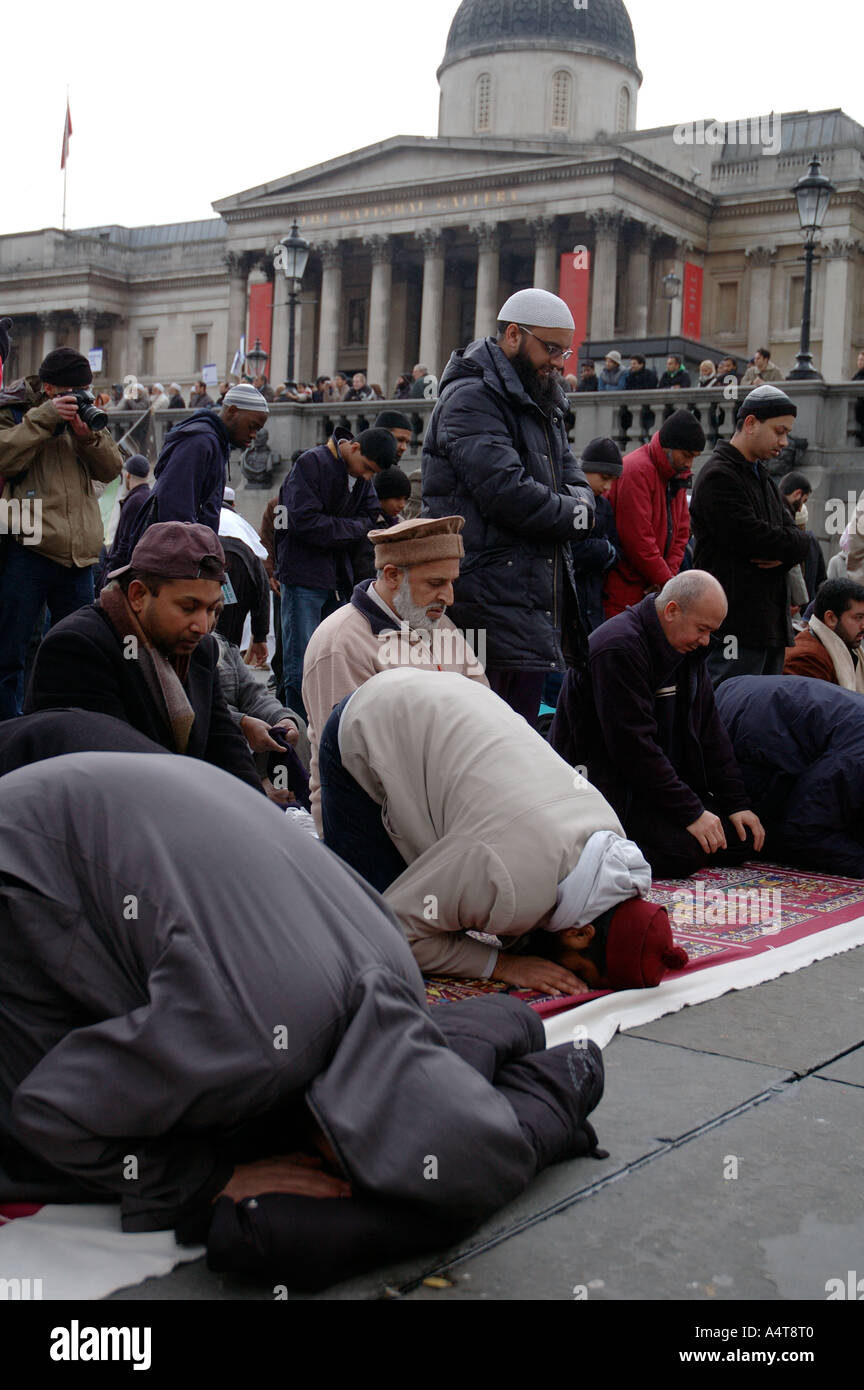 Muslim in london praying in public hi-res stock photography and images ...