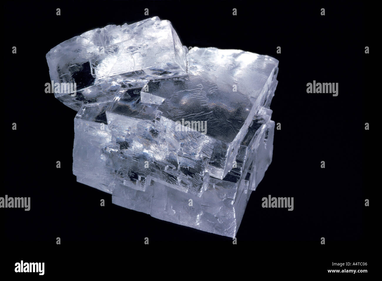 SCIENCE GEOLOGY Crystal Halite Stock Photo - Alamy