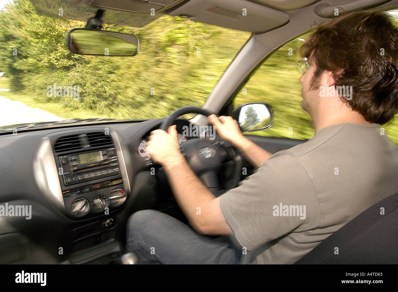 2003 toyota rav4 hi-res stock photography and images - Alamy