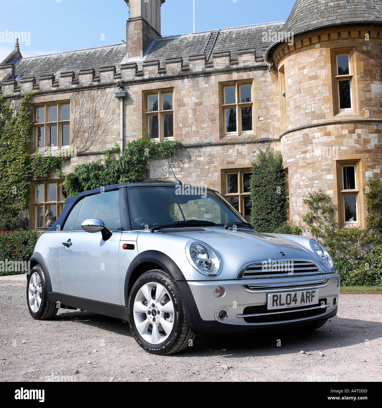 Silver car convertible hi-res stock photography and images - Alamy