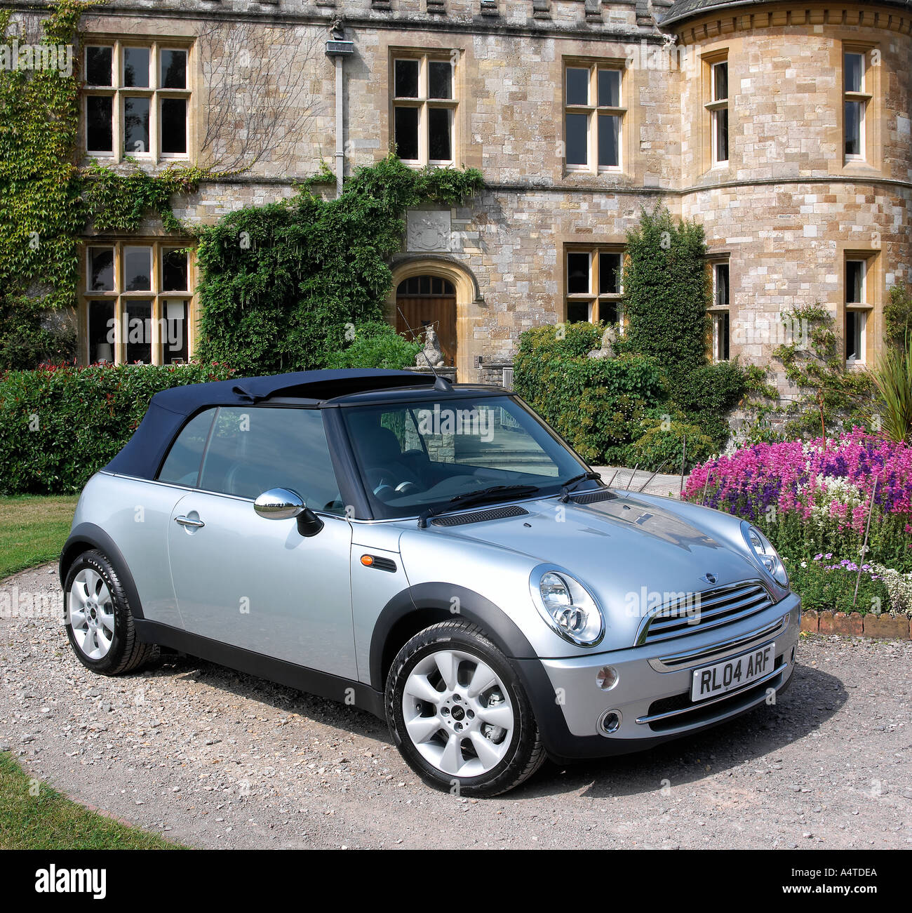 Silver convertible hi-res stock photography and images - Alamy