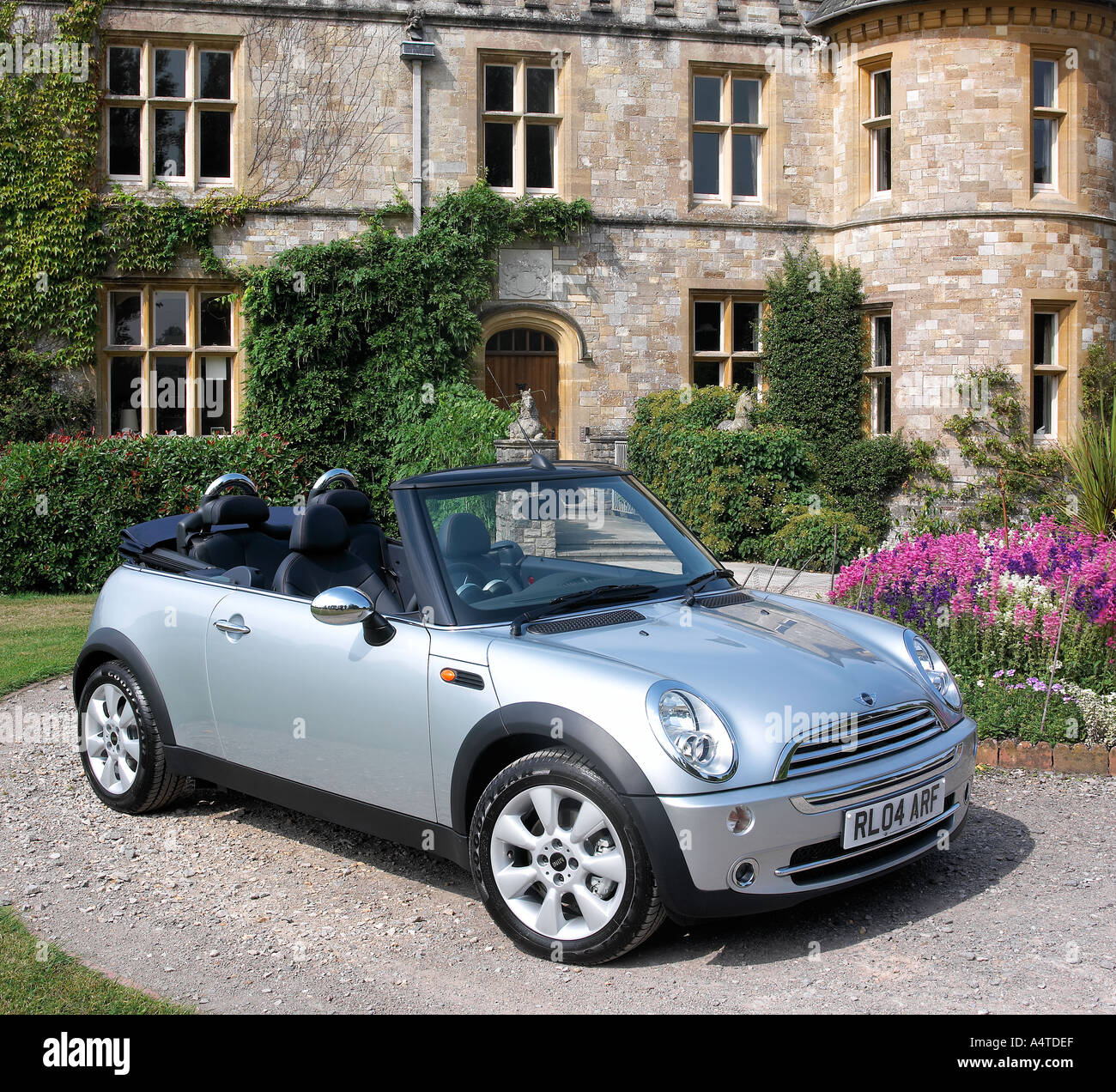 Mini car bmw 2004 hi-res stock photography and images - Alamy