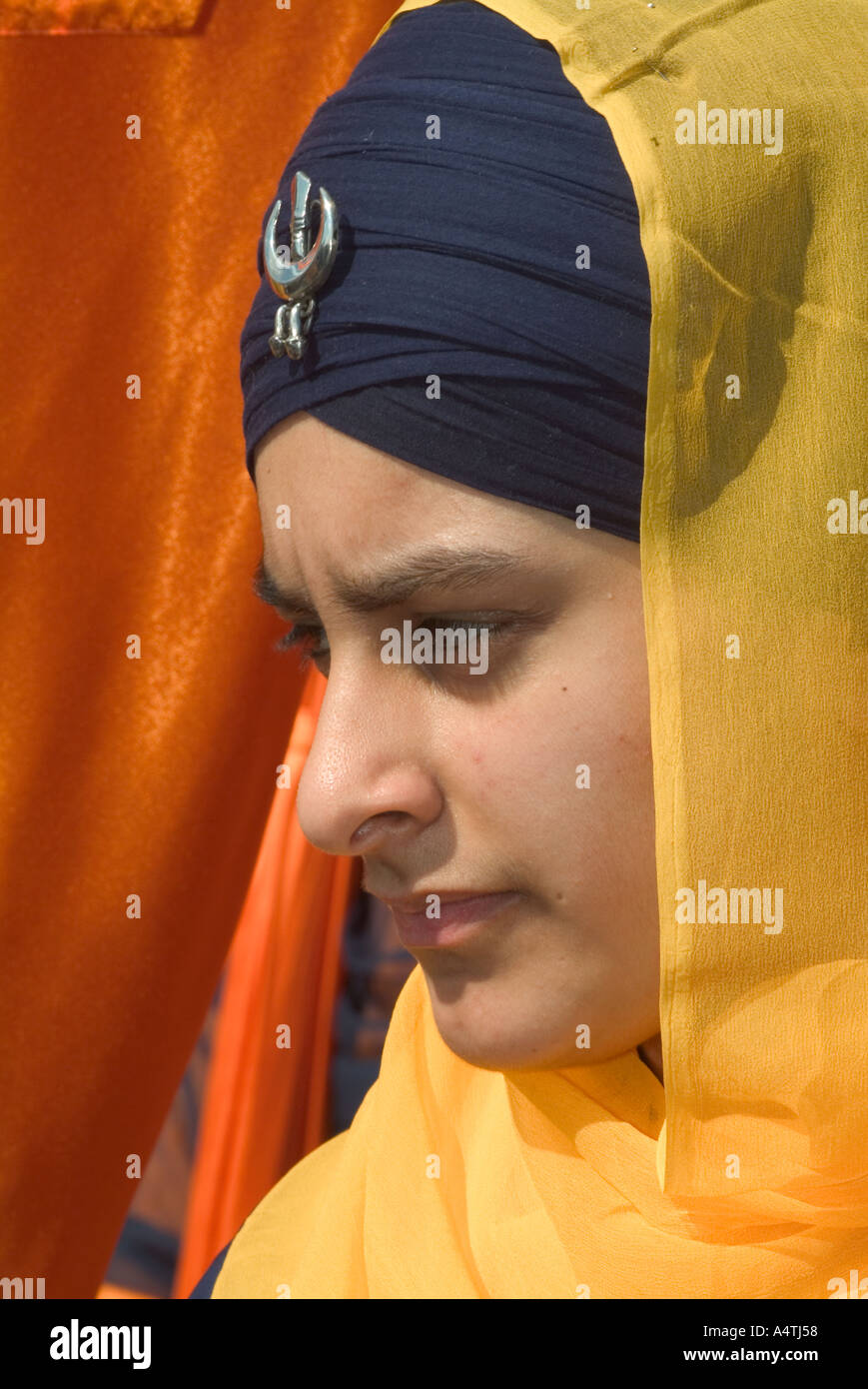 Sikh girl in traditional costume hi-res stock photography and images ...