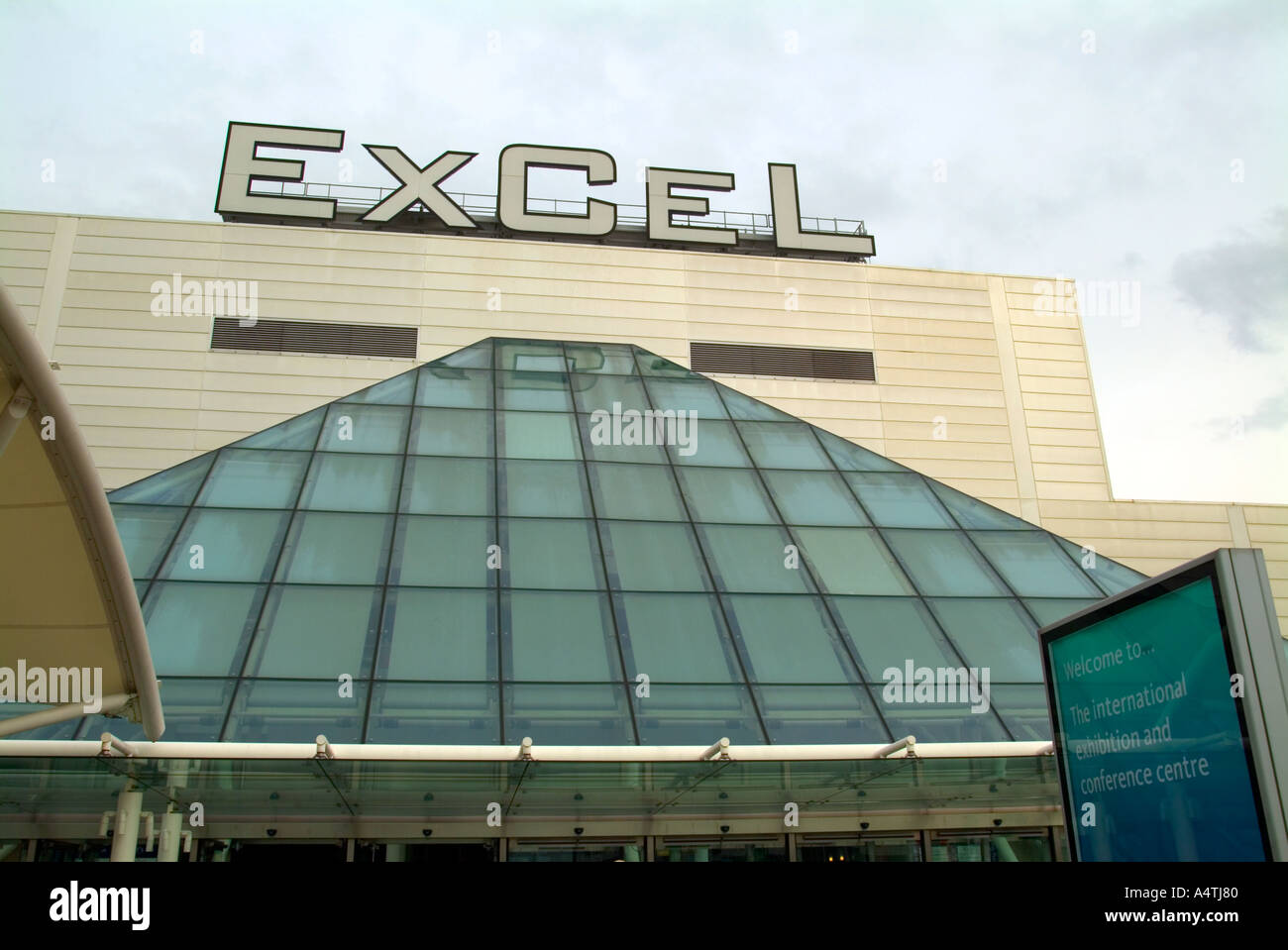 Excel international exhibition and conference centre, Docklands, London ...