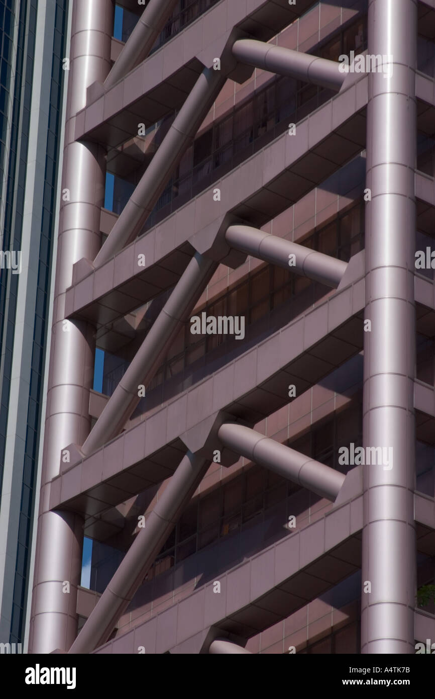 Strong lines hi-res stock photography and images - Alamy