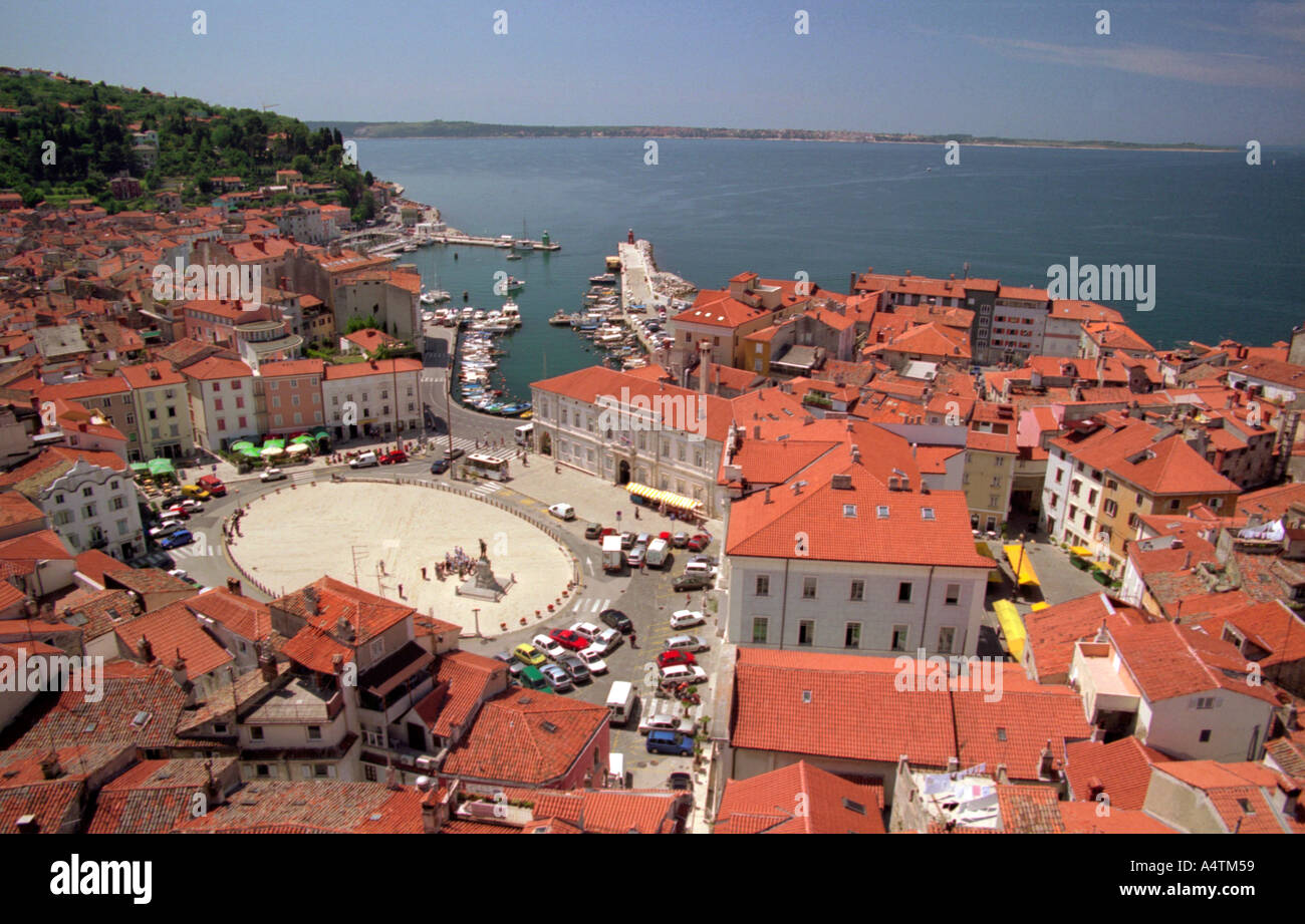 Piran harbour and tartini square hi-res stock photography and images ...