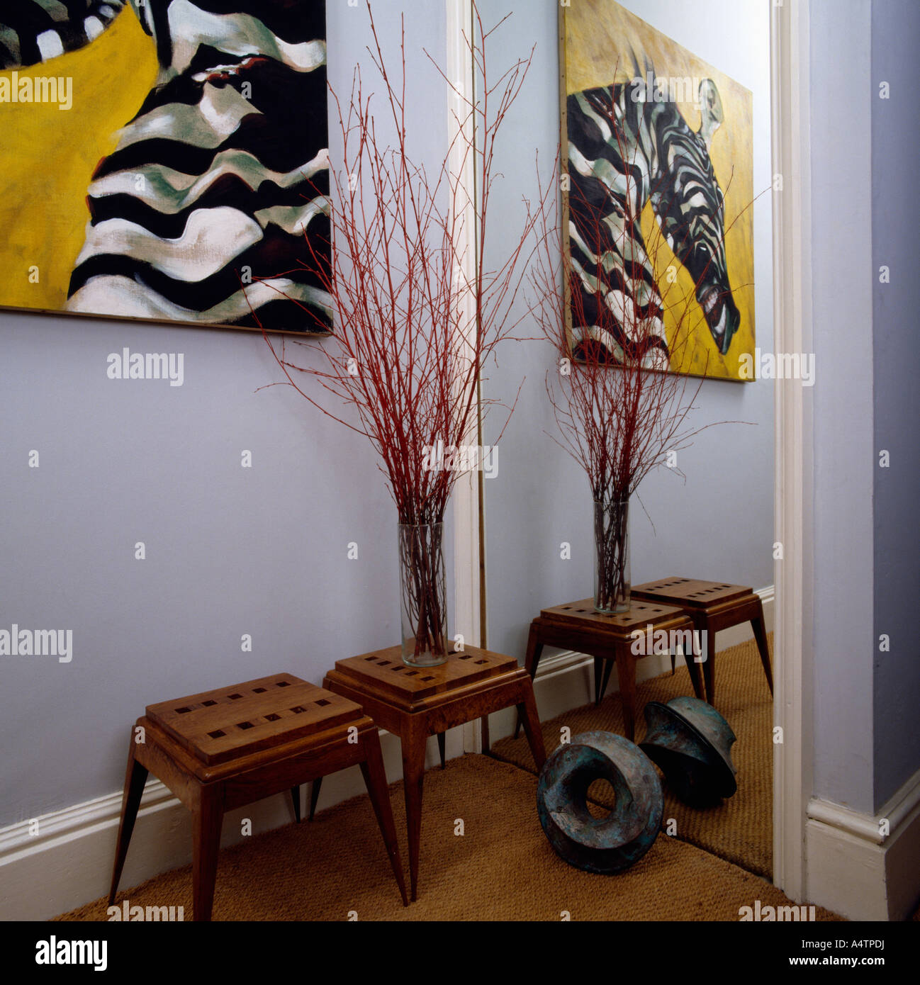 1980 mirror house interiors hi-res stock photography and images - Alamy