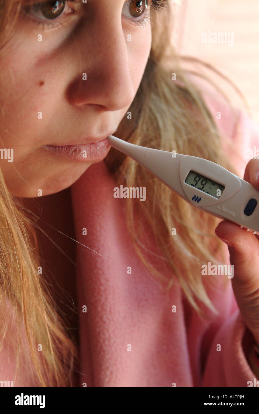 Thermometer reading hi-res stock photography and images - Alamy