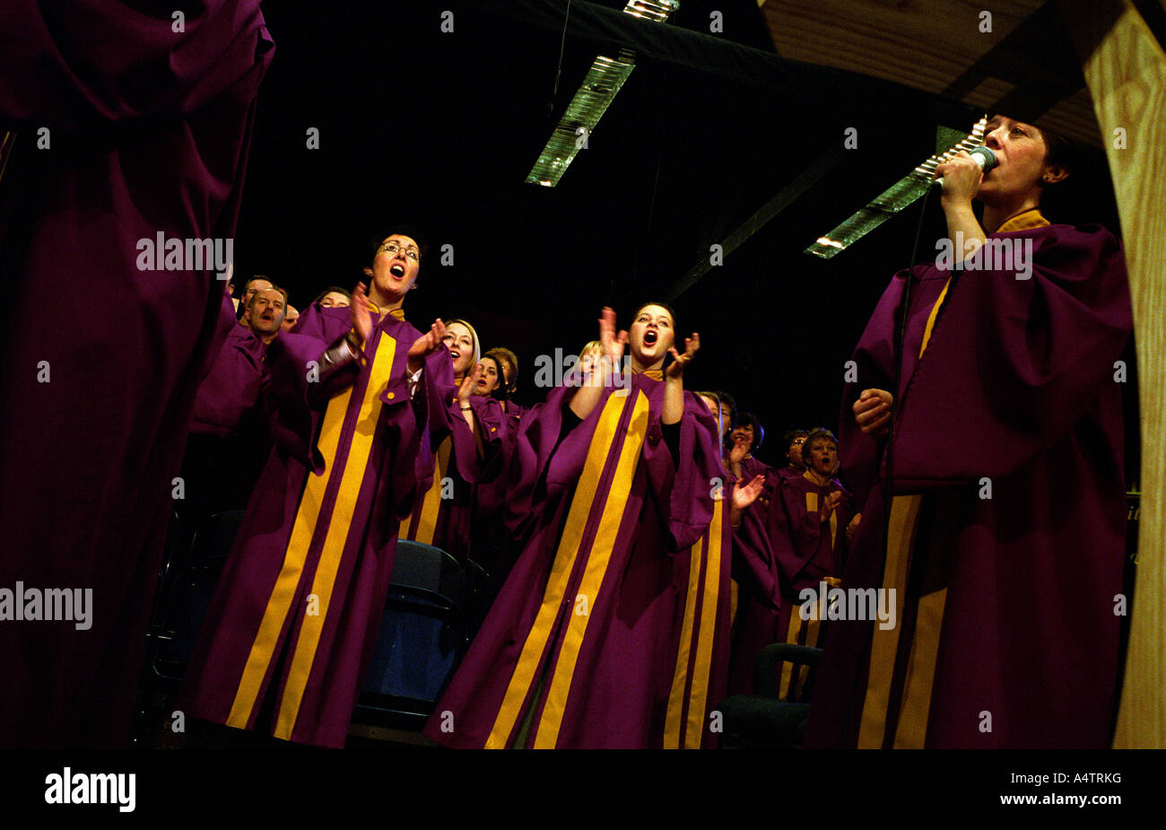 Pentecostal worship hi-res stock photography and images - Alamy