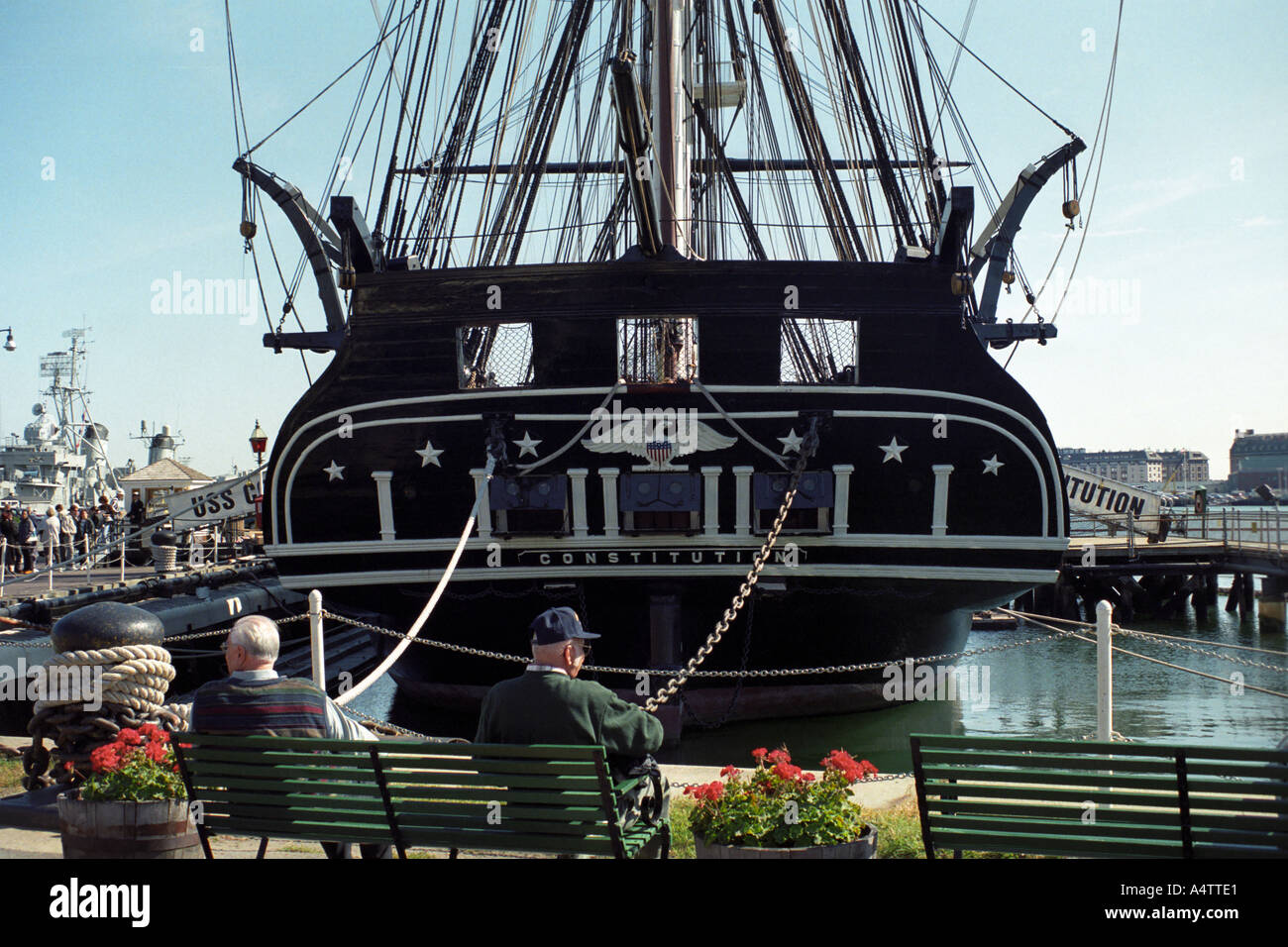 Old ironsides ship hi-res stock photography and images - Alamy