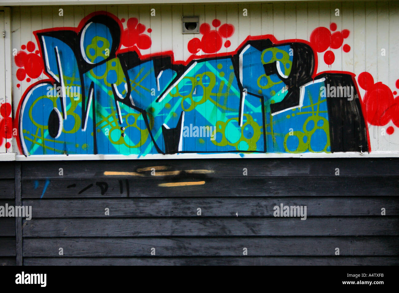 Graffiti street art shed hi-res stock photography and images - Alamy