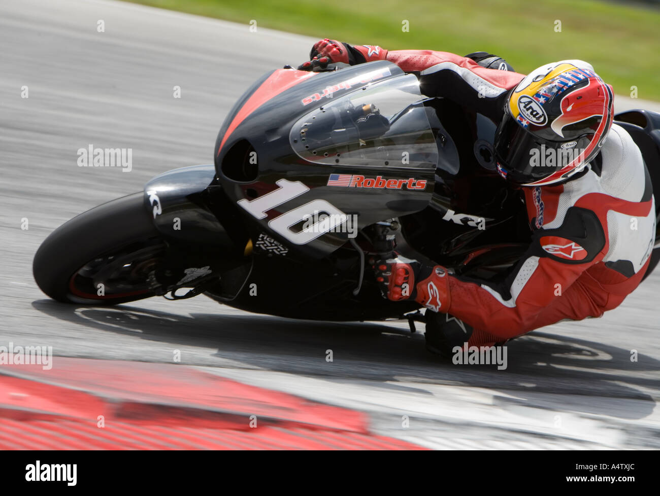 MotoGP rider Kenny Roberts racing at the Sepang International Circuit ...