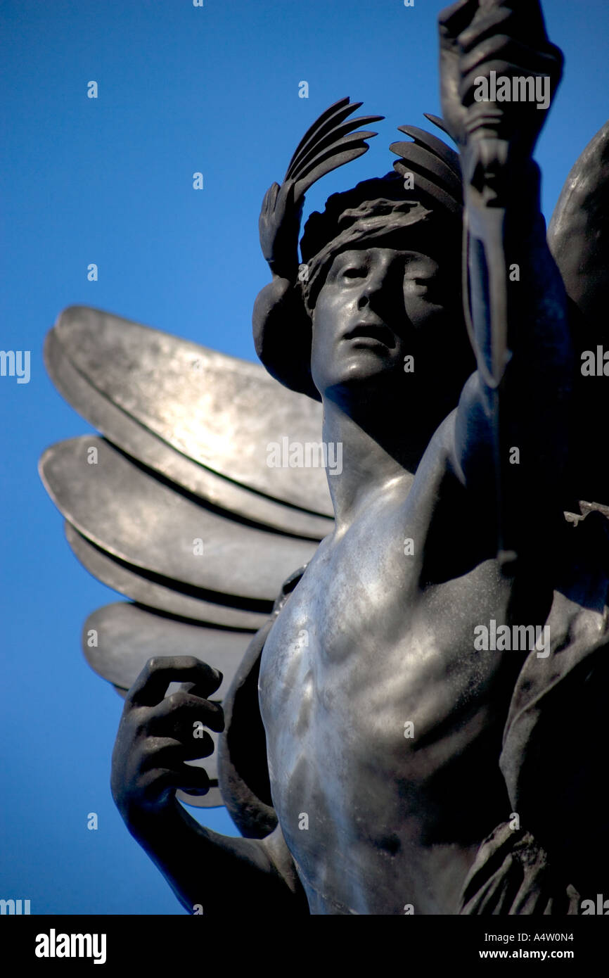 Statue of Eros Piccadilly Circus London England Stock Photo - Alamy