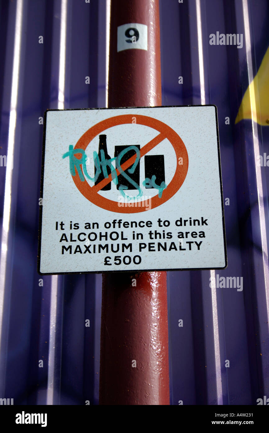 Alcohol Prohibited sign with grafetti Stock Photo - Alamy