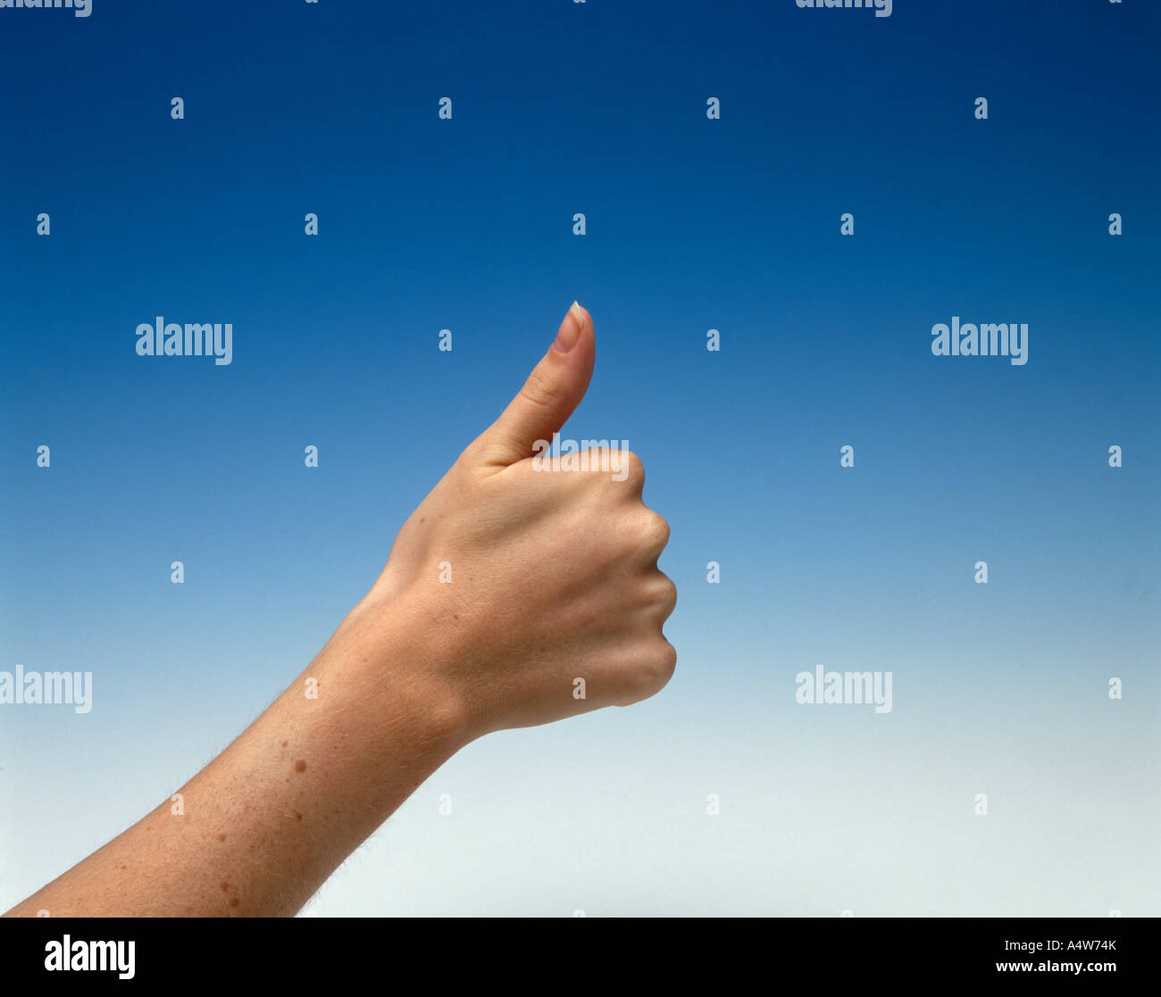 THUMBS UP SIGNAL Stock Photo - Alamy