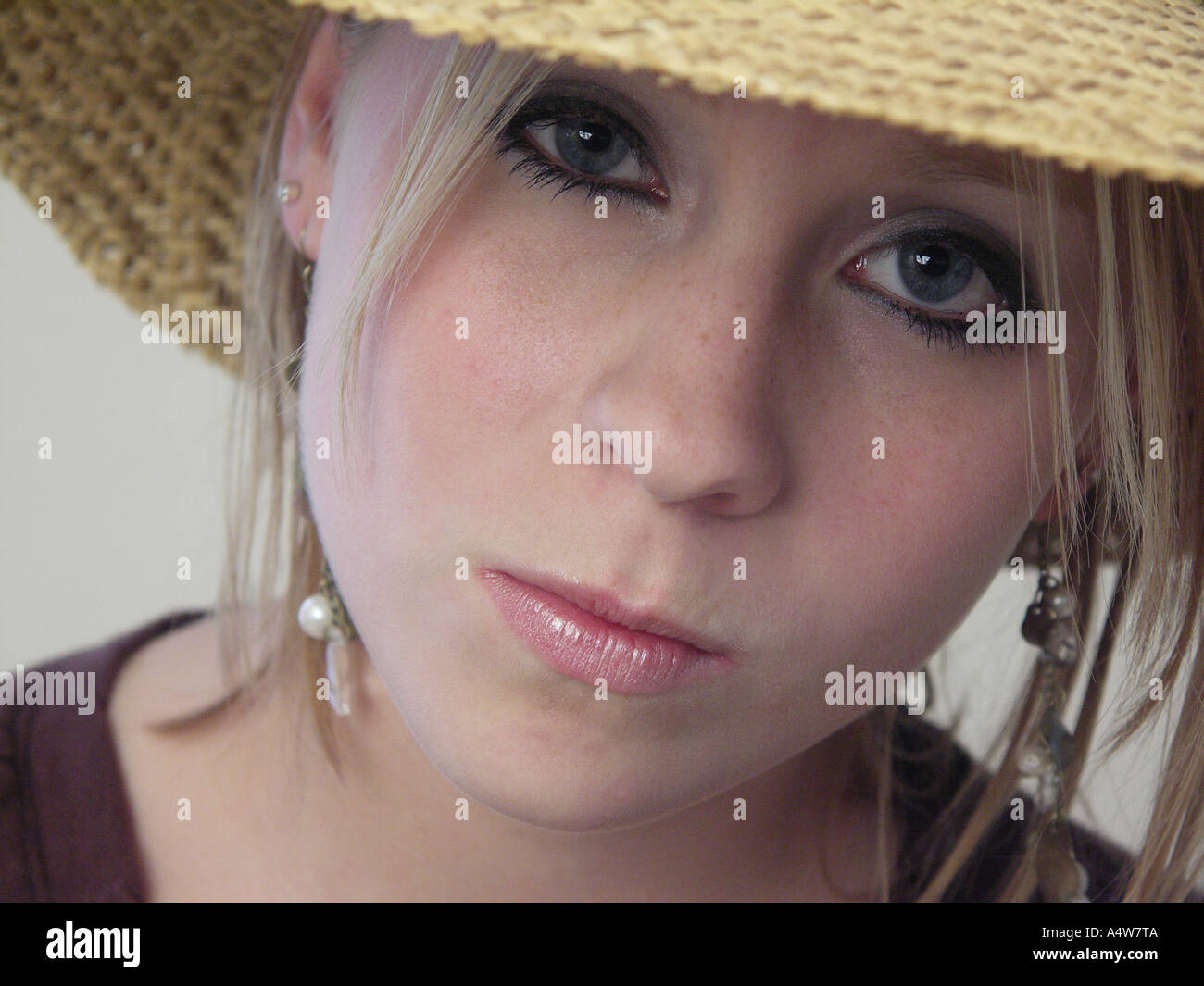 Defiant eyes hi-res stock photography and images - Alamy