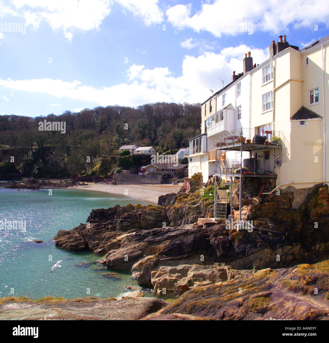 THE PICTURESQUE VILLAGE OF CAWSAND ON THE CORNISH COASTLINE ENGLAND UK ...